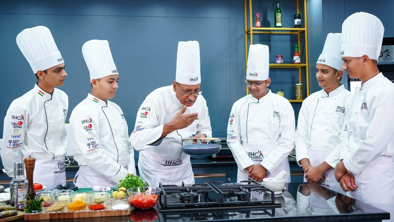 Which is the Best Institute to Become a Chef? - Ishtha Institute of ...