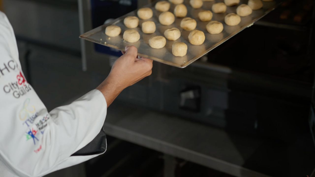 How to Become a Bakery Chef? - Ishtha Institute of Hospitality and ...