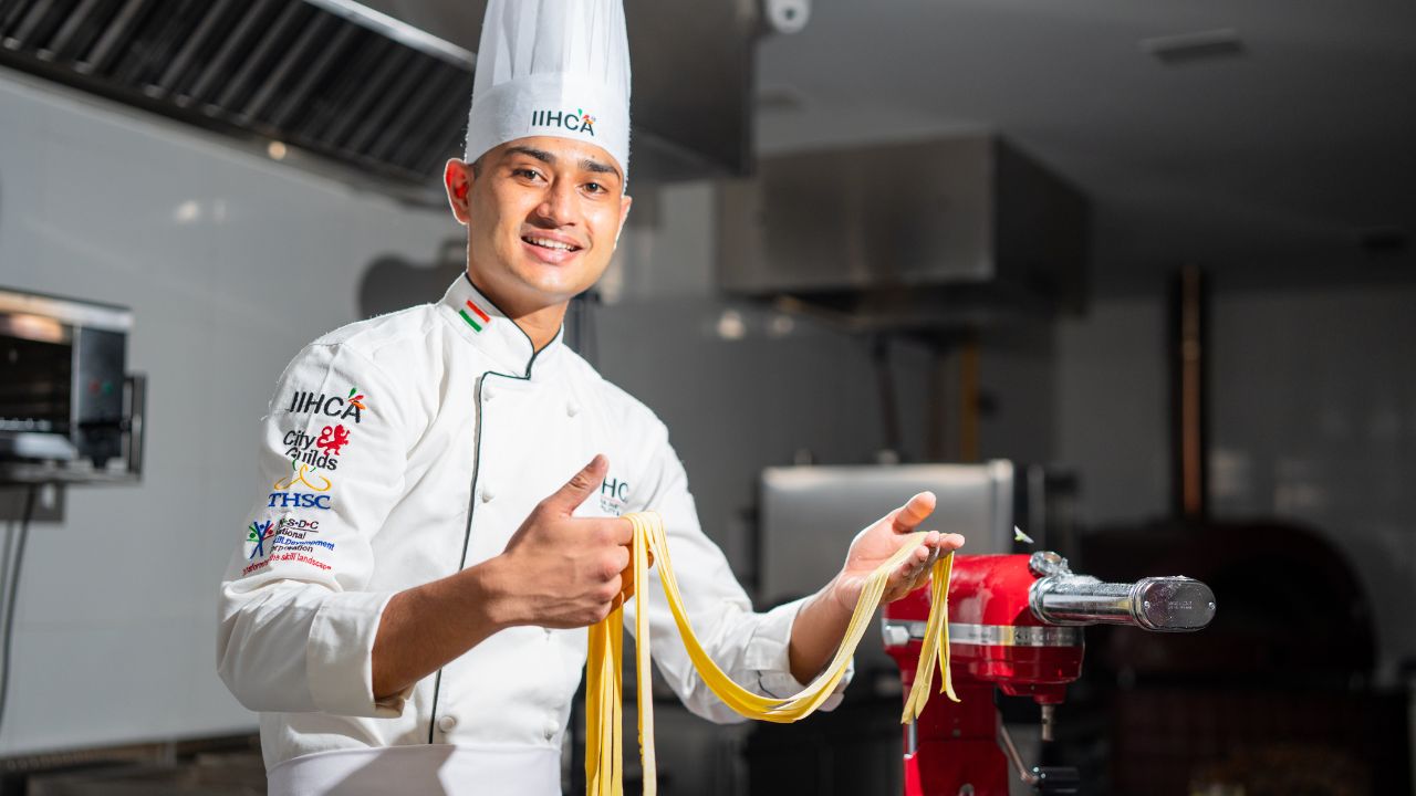 How to Become a Chef in 5-Star Hotels? - Ishtha Institute of ...
