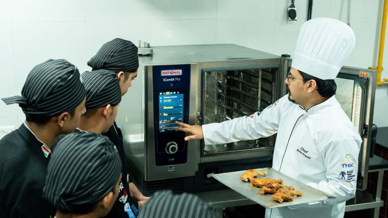 What is the Salary of Chef in India Per Month? - Ishtha Institute of ...