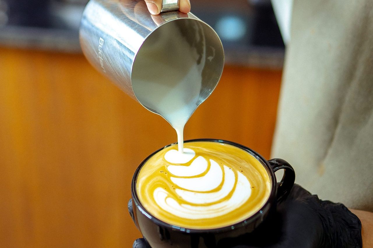 Coffee Latte Art Course for Beginners - Ishtha Institute of Hospitality ...